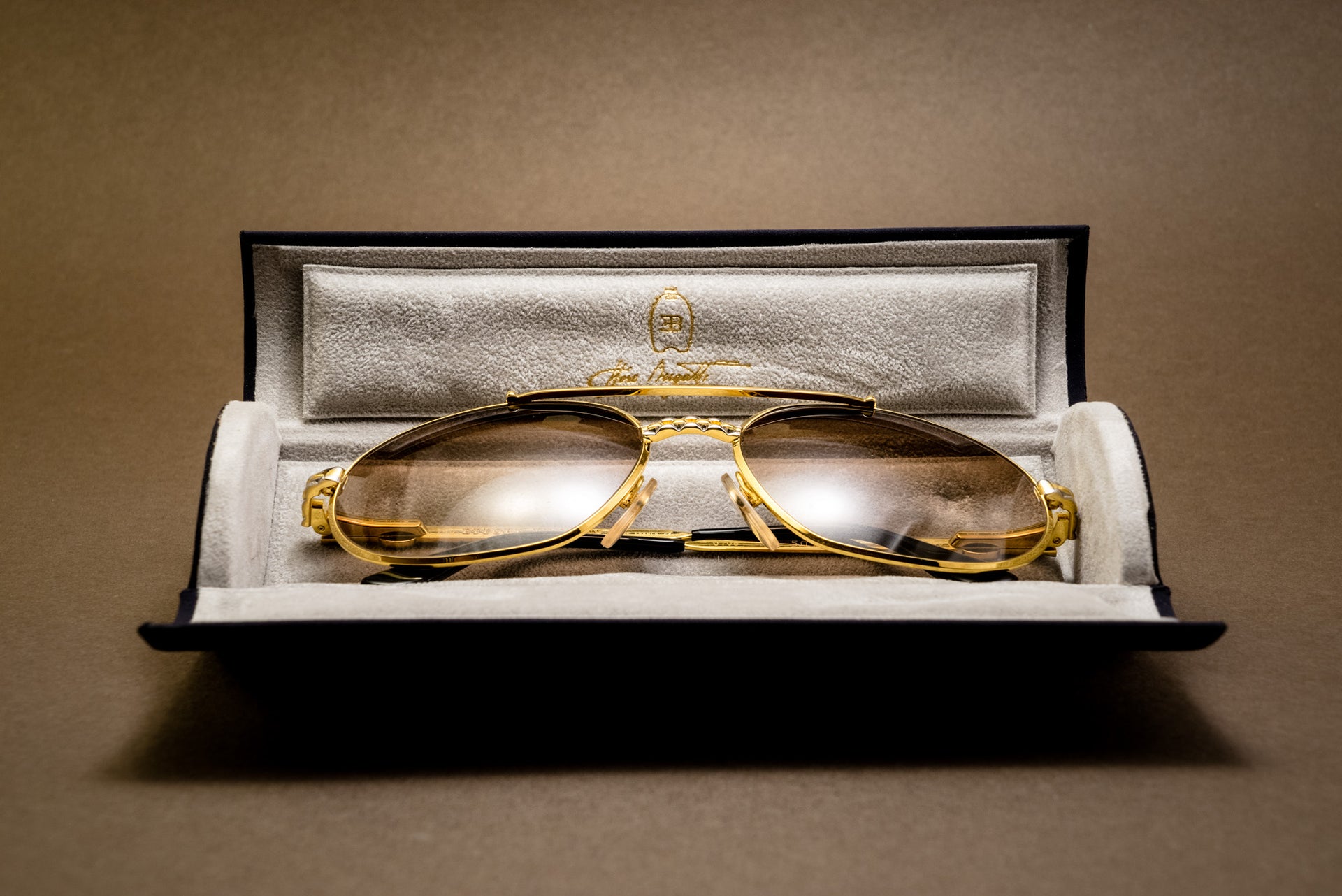 The House of Iconic Frames
